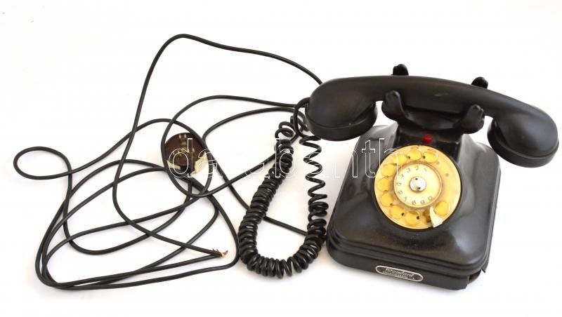 Régi bakelit telefon, jó állapotban