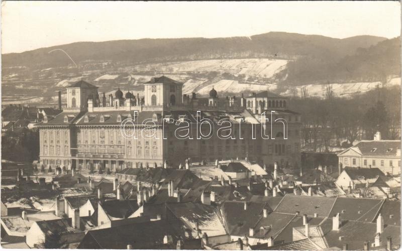 1924 Kismarton, Eisenstadt; kastély télen. Photograph: Robert ...