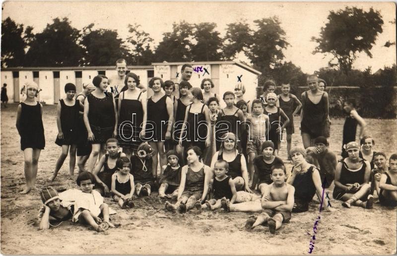 1925 Békéscsaba, strand, fürdőzők csoportképe. Róna fényképész photo
